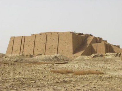 Oeuffice's Ziggurat Tower for Carwan Gallery - Sight Unseen