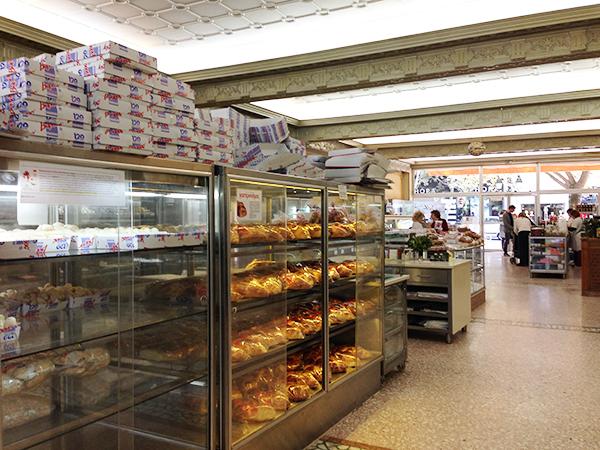 KG_vasosbakery - Sight Unseen