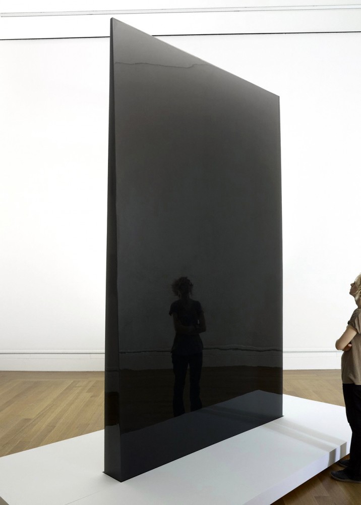 Andrew O. Hughes on DeWain Valentine - Sight Unseen