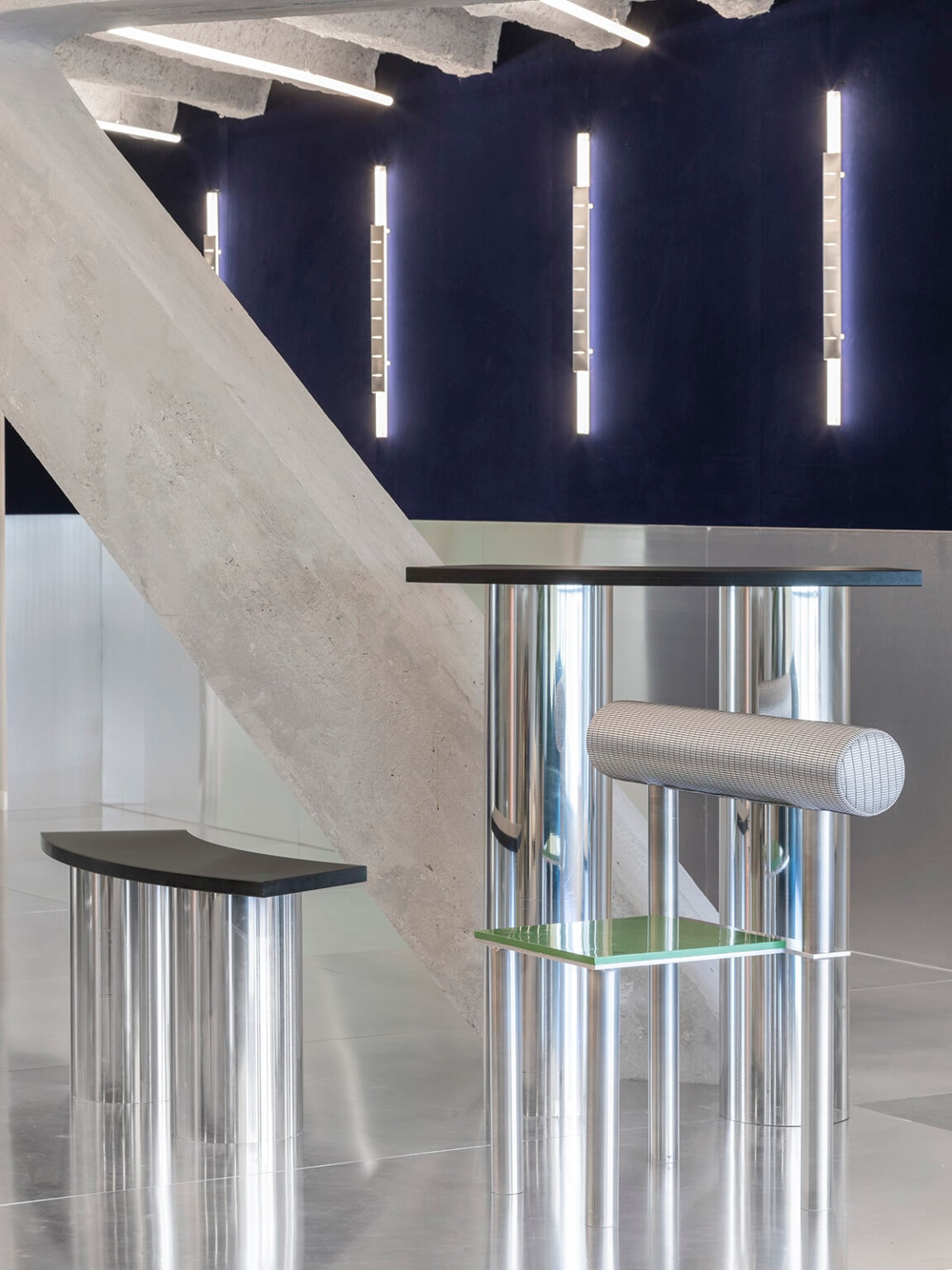 Cobra Studios Transforms an Art Deco Building Into the Coolest Meeting ...
