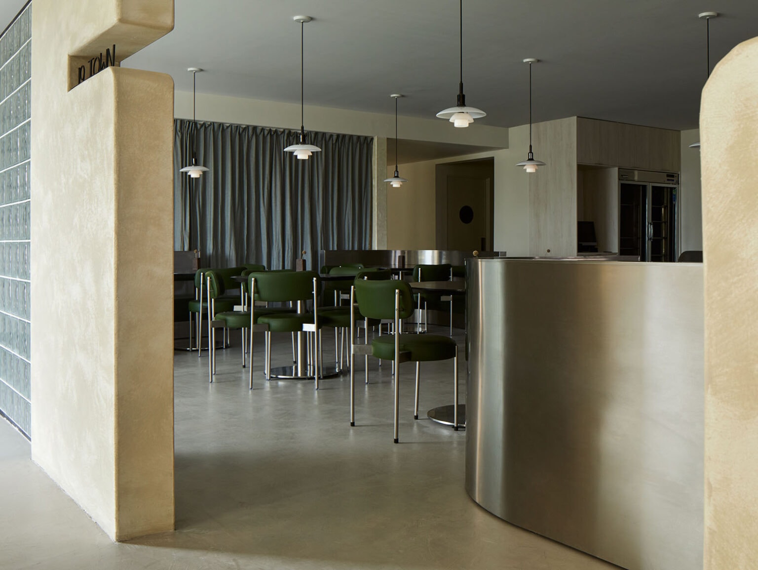 The Moody Textures — and Glass Blocks — of This California Restaurant ...