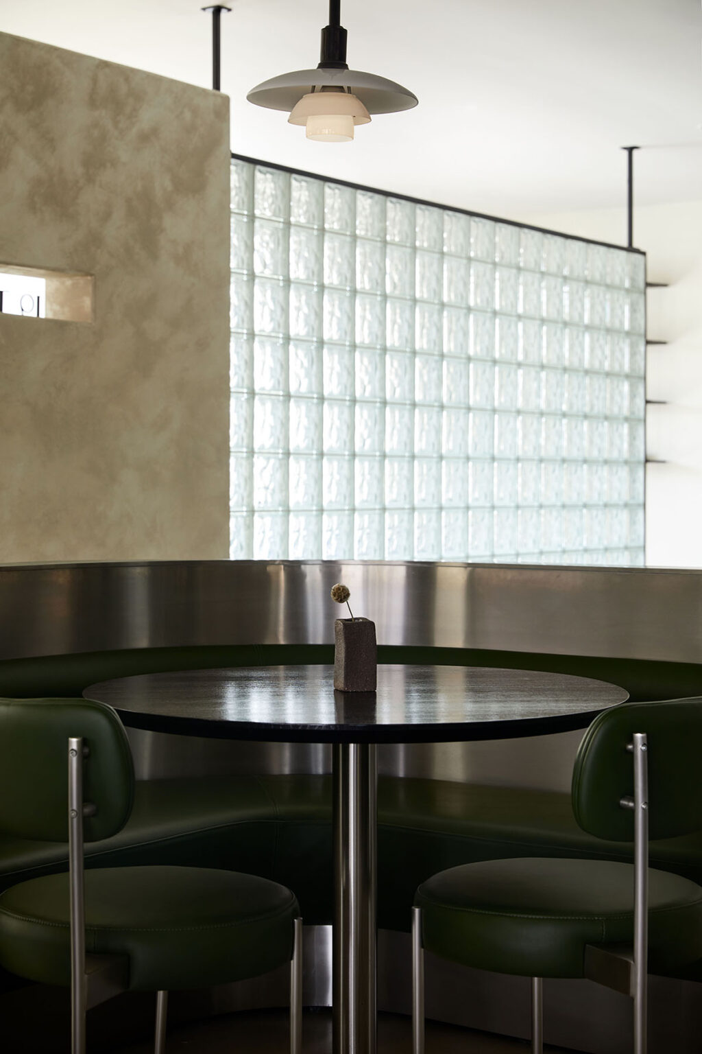 The Moody Textures — and Glass Blocks — of This California Restaurant ...