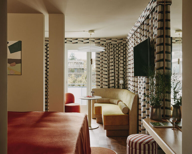 Steal This Tip: Rich Velvet Curtains to Give Your Interior a Boudoir ...