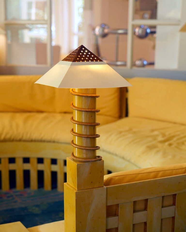 A Tour Through the London Architectural Marvel The Cosmic House ...