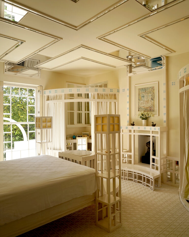 A Tour Through the London Architectural Marvel The Cosmic House ...